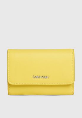 Small RFID Trifold Wallet Calvin Klein® | K60K611934LAF
